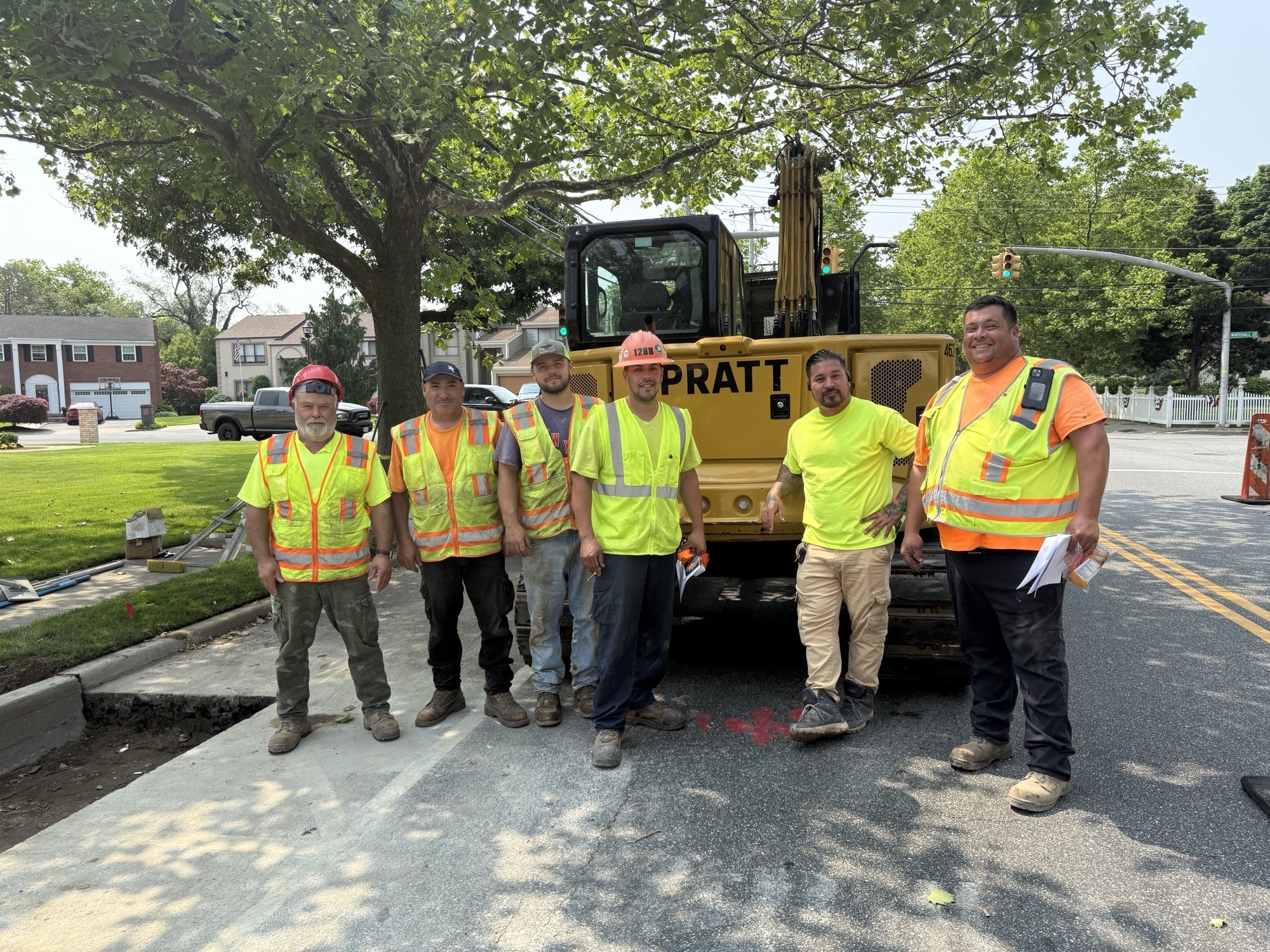 Laborers 1298 | Photo Gallery